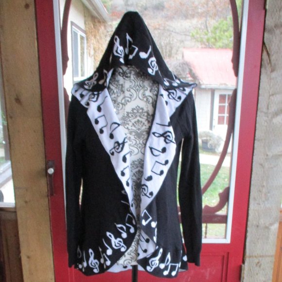 Hot Topic | Sweaters | Black And White Music Note Cotton Cardigan ...